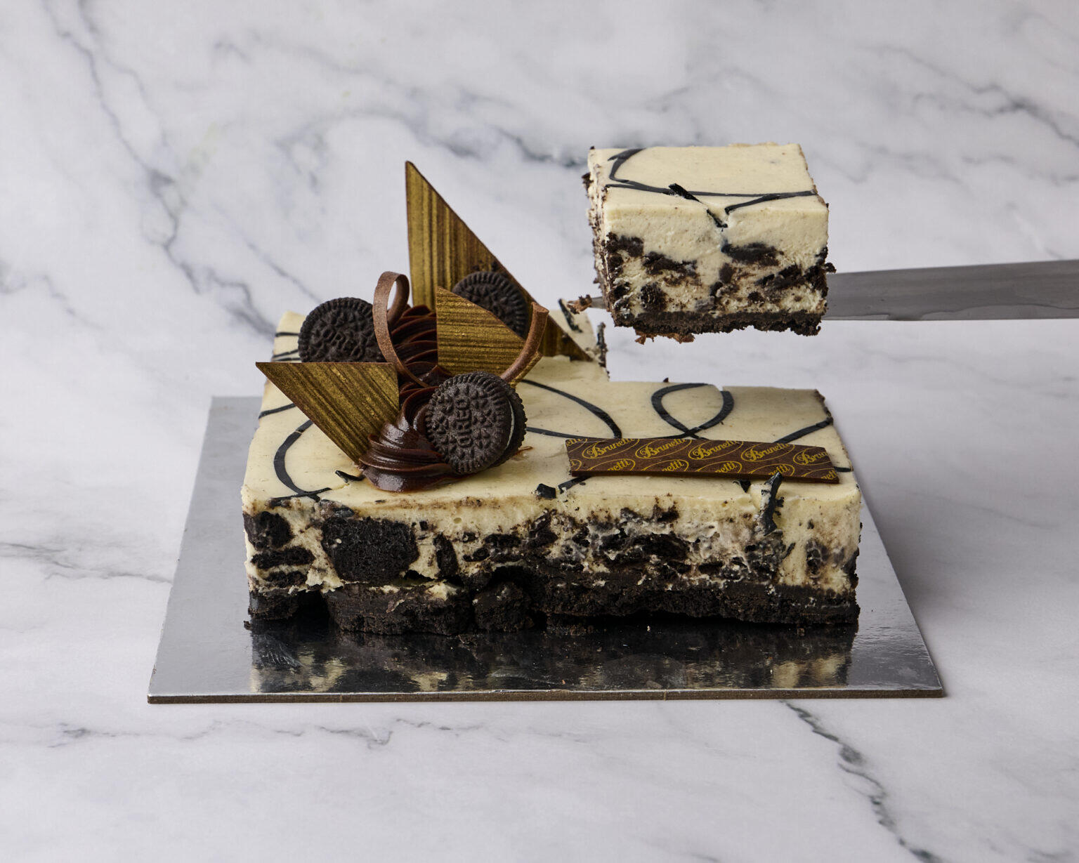 Cookies & Cream Cheesecake - Order Online | Brunetti Classico