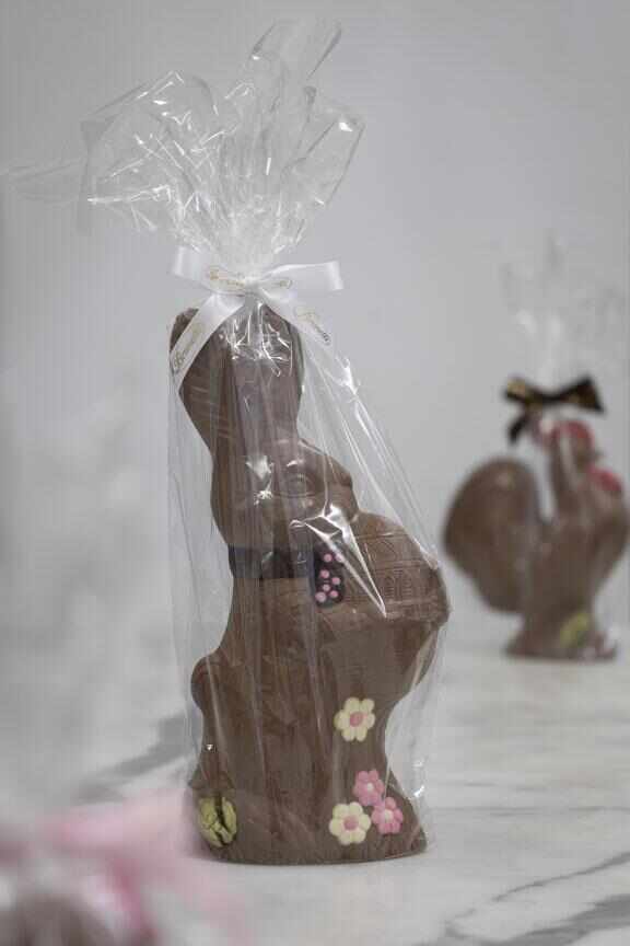 GIANT MILK CHOCOLATE BUNNY - Brunetti Classico Cafe Melbourne