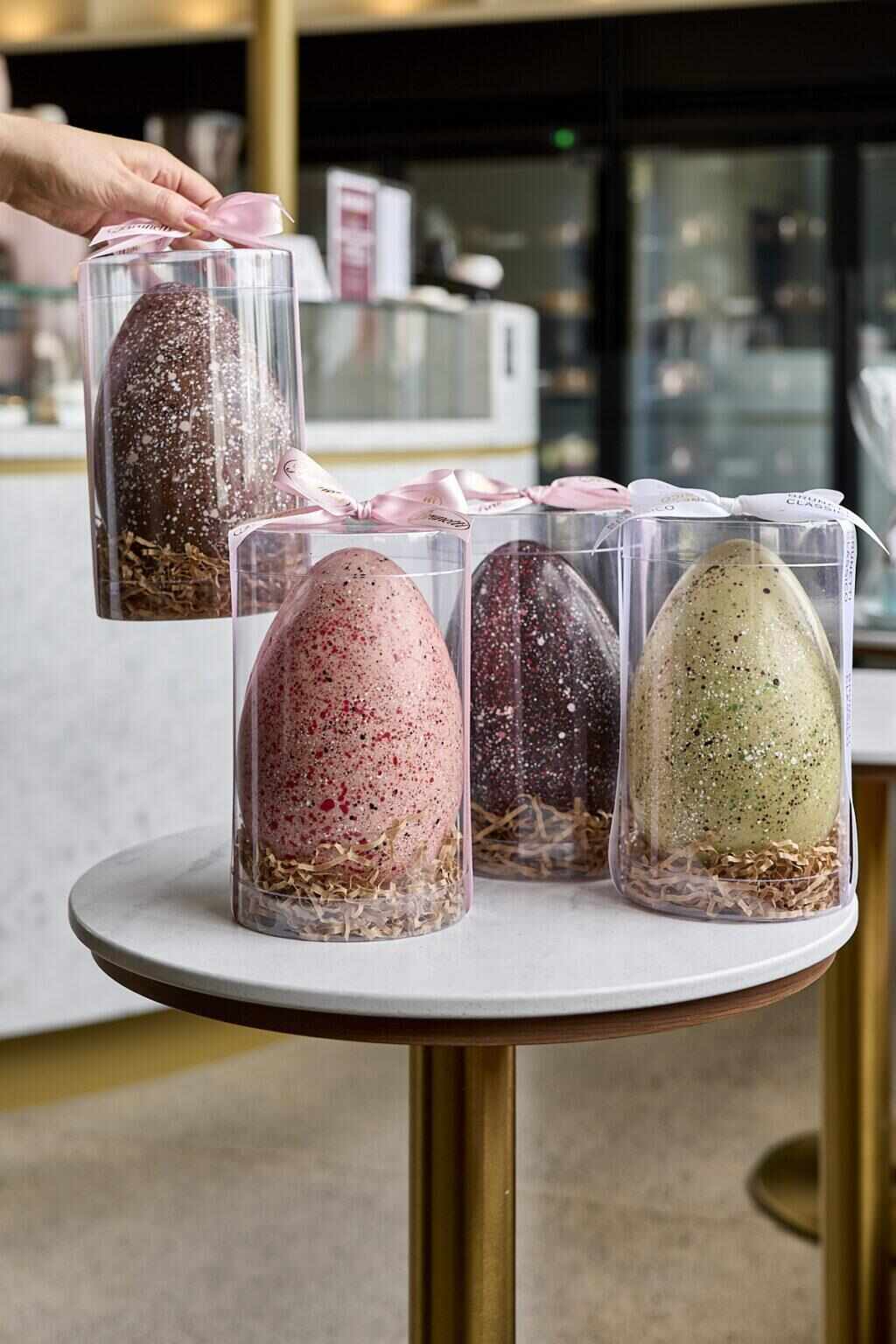 Large Milk Chocolate Egg - Brunetti Classico Cafe Melbourne