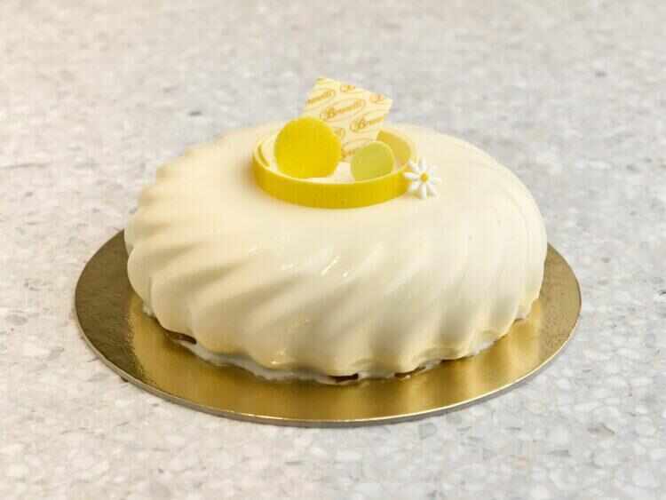 Celebration & Birthday Cakes Melbourne | Brunetti Classico