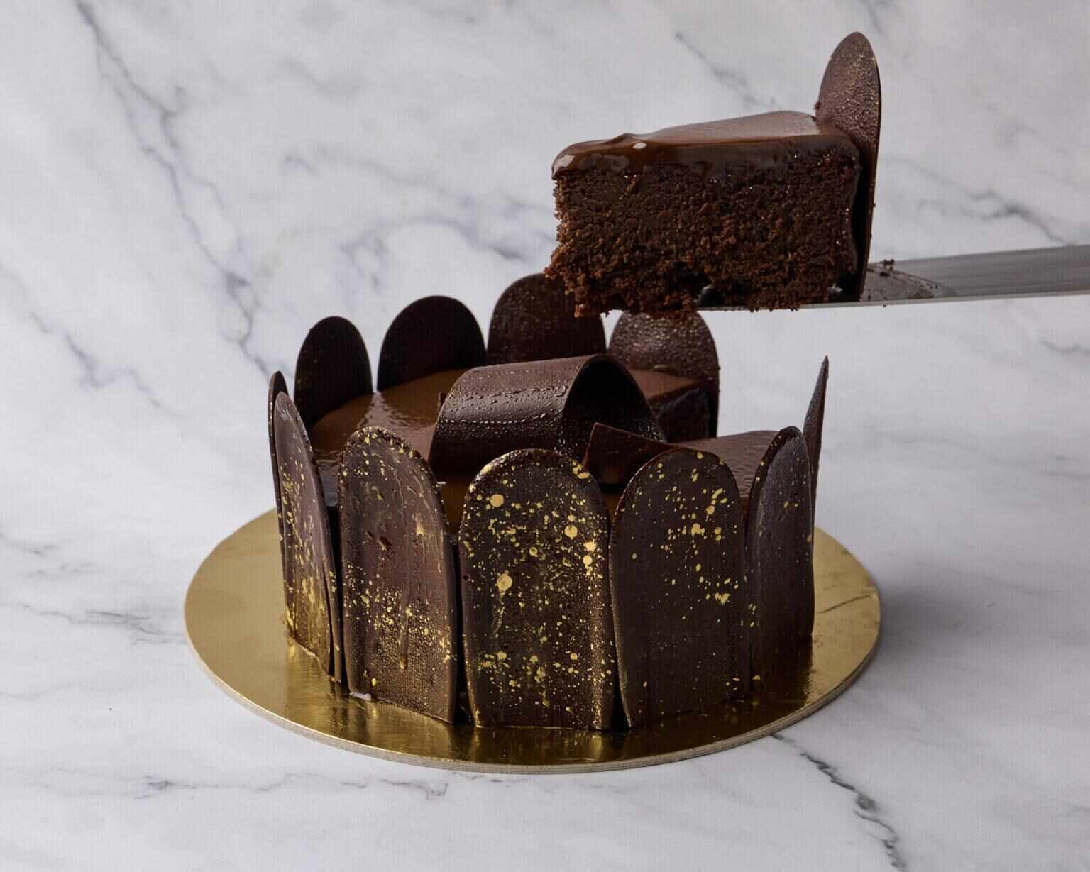 Chocolate Mud Cake - Order Online | Brunetti Classico