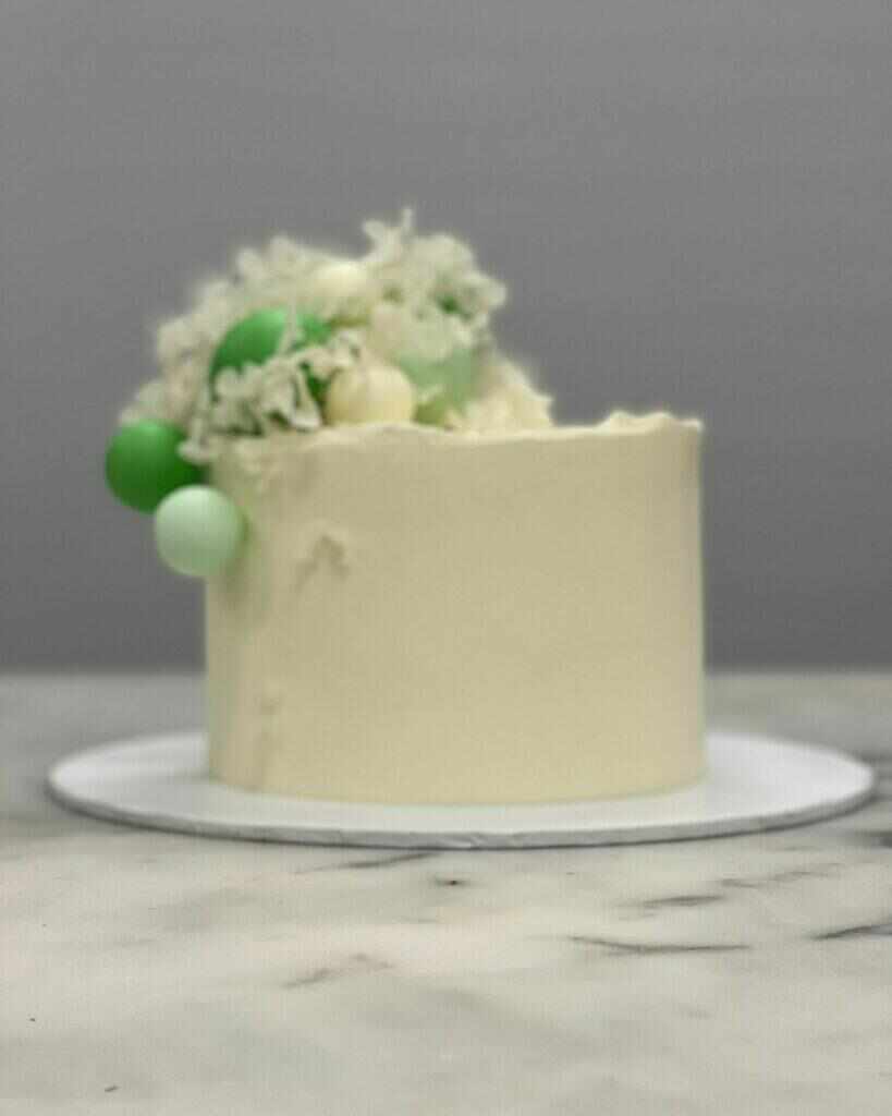 Custom Cakes Melbourne | Brunetti Classico