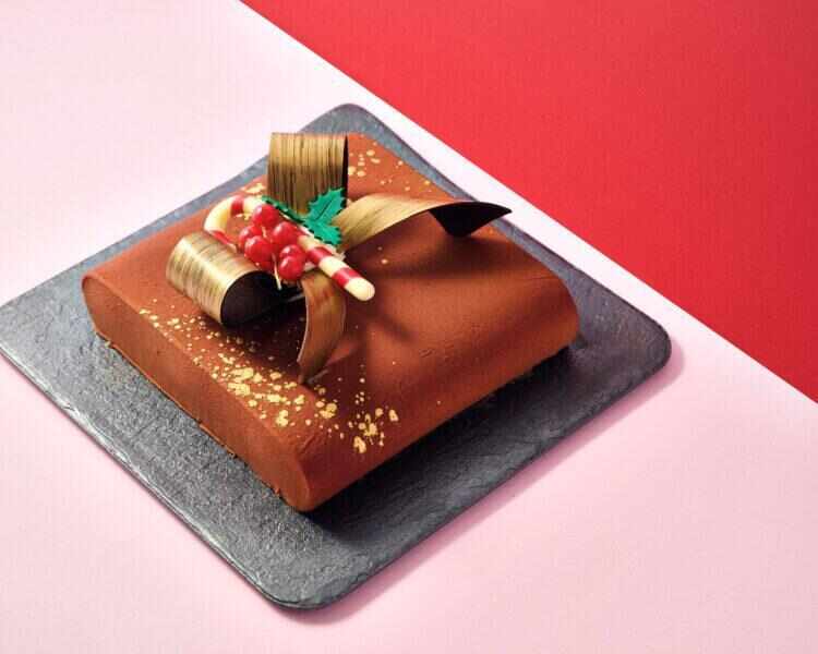 Christmas Gift Cake - Brunetti Classico Cafe Melbourne